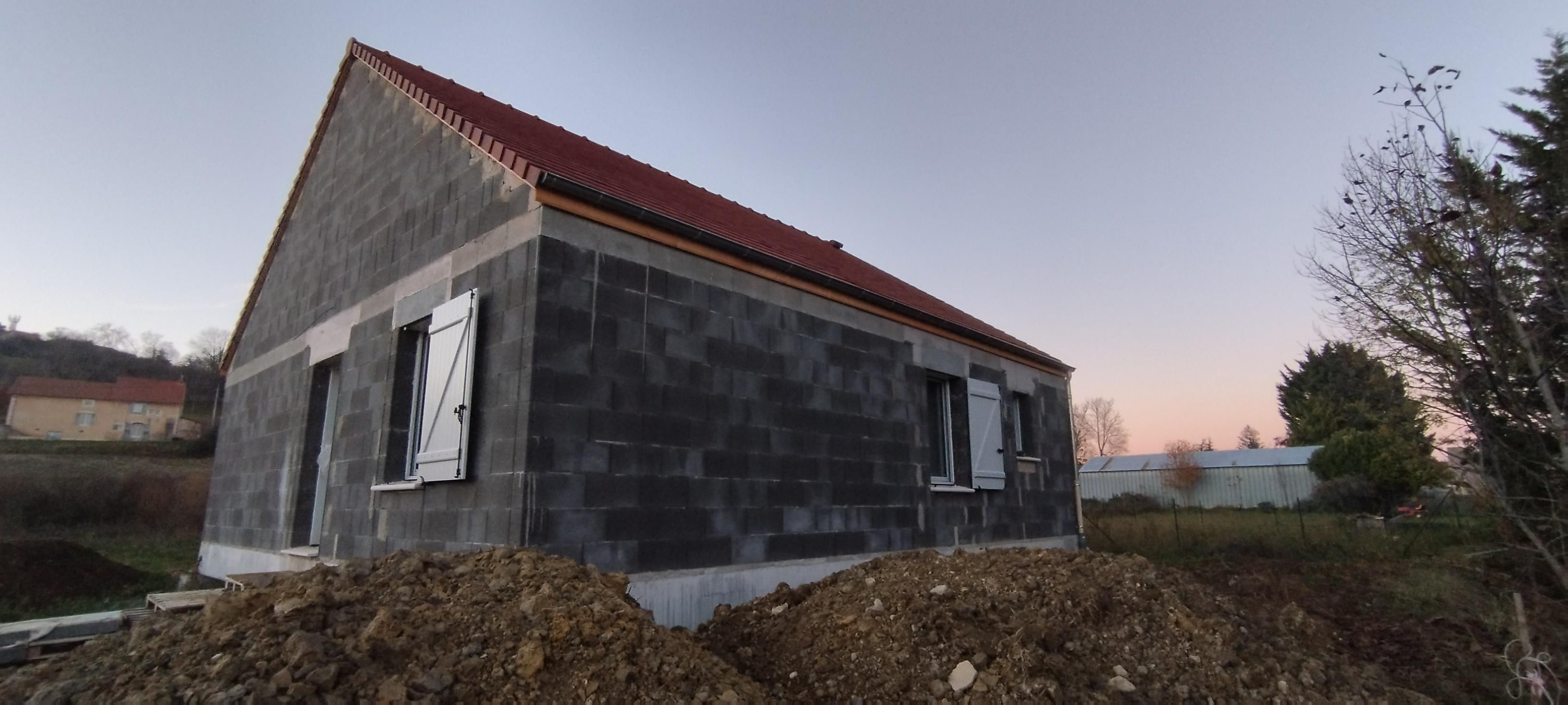 Finitions extérieures ABF à Montpensier | Maisons Bebium
