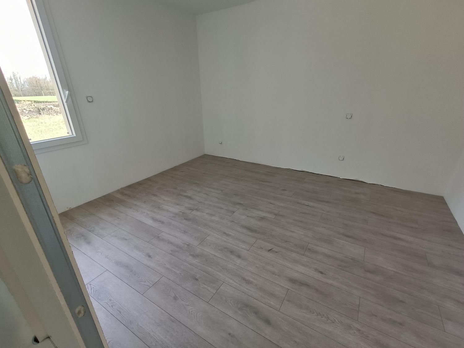 Pose des revêtements de sol | Maisons Bebium